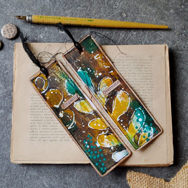 Simon Says: Make A Bookmark / Be Inspired By Books