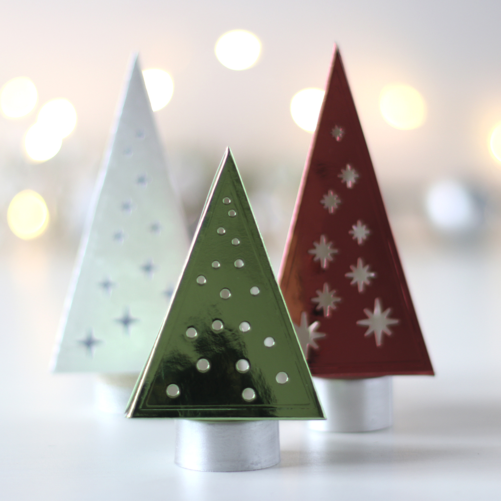 DIY: Beautiful Tree Lights for Holiday Decorating